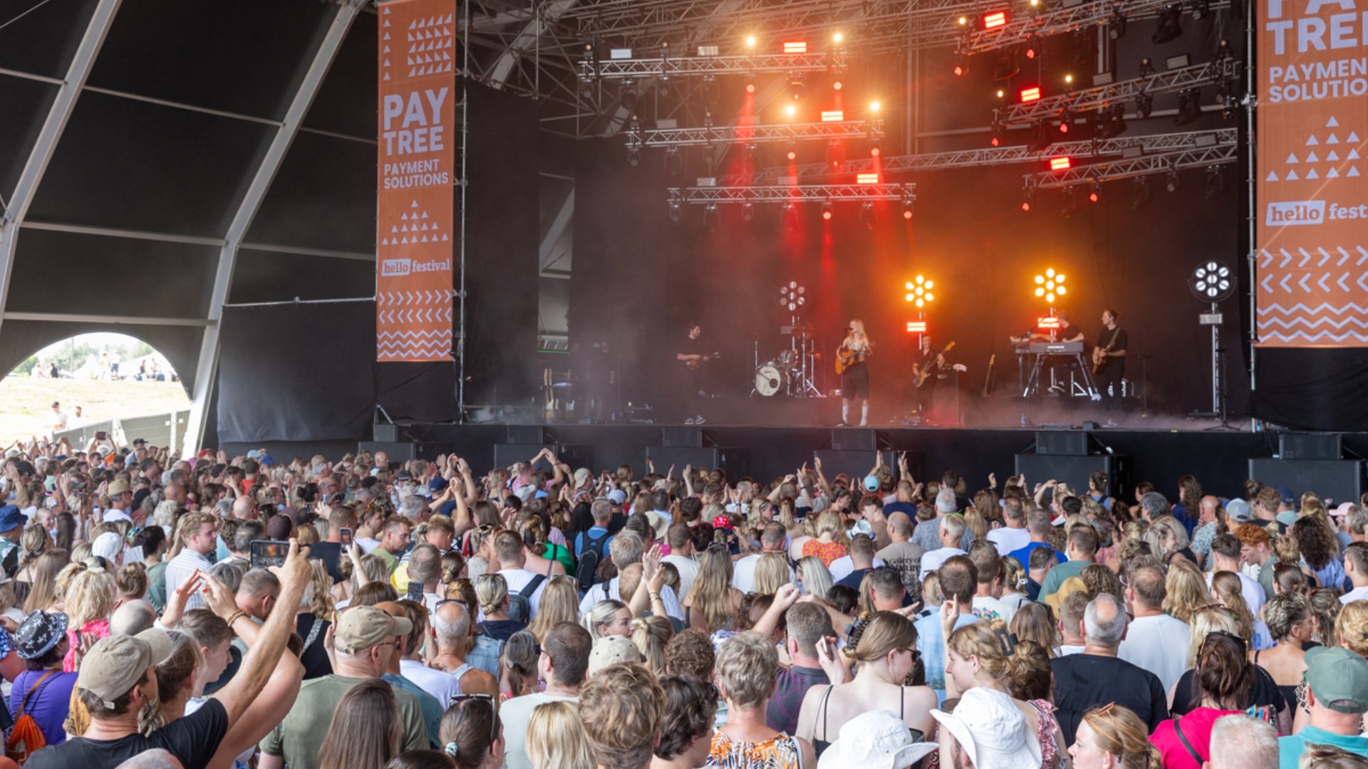 ZO!34 - In Beeld: Warm Hello Festival in Emmen